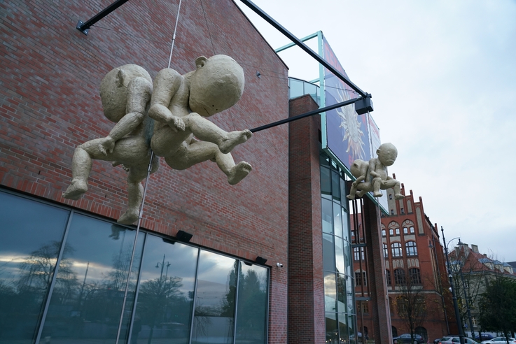 Sculpture in Public Space for Independence: Orońsko's Unique Art Initiative