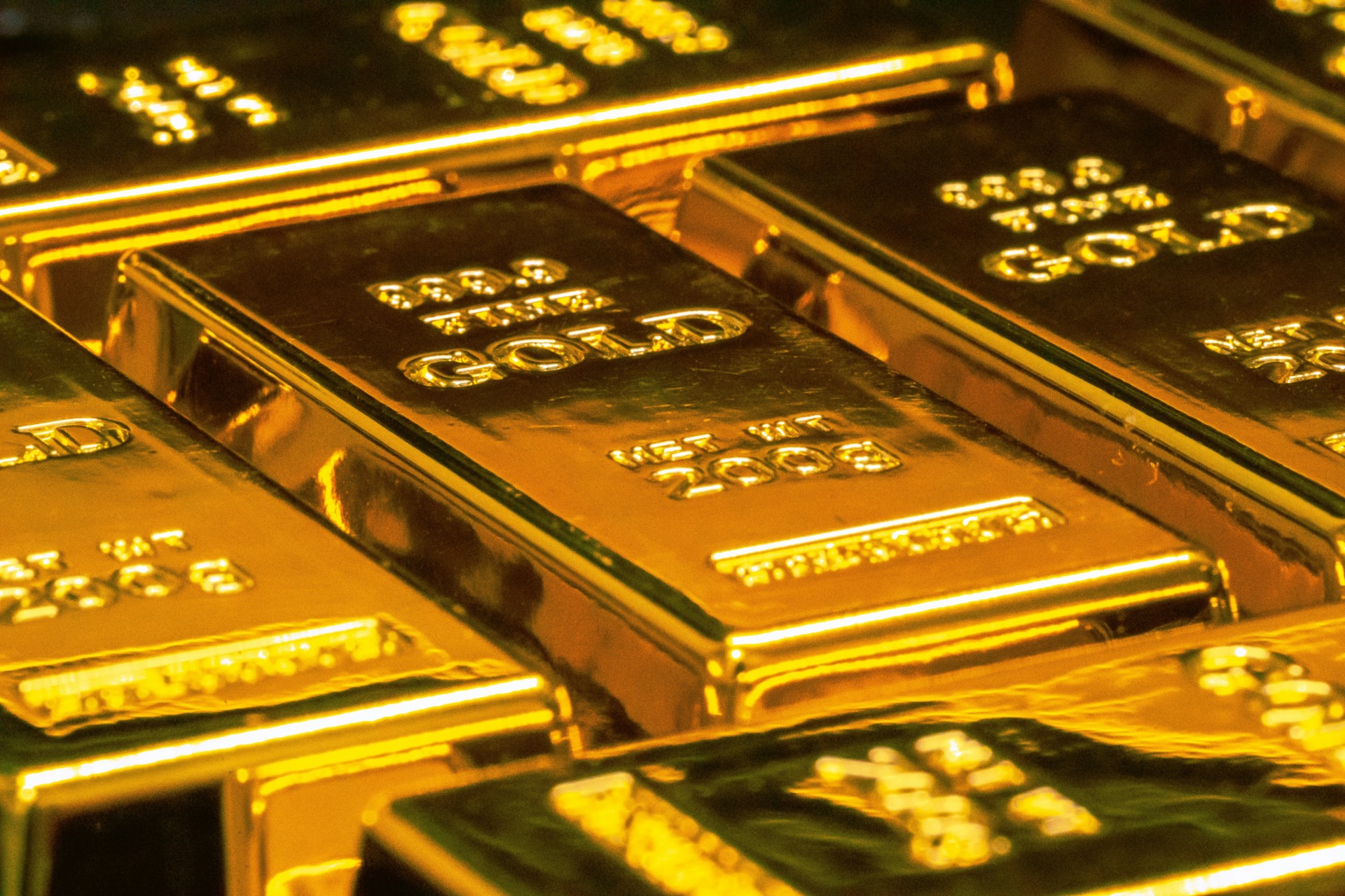 Poland Boosts Gold Reserves: NBP Purchases More Bullion
