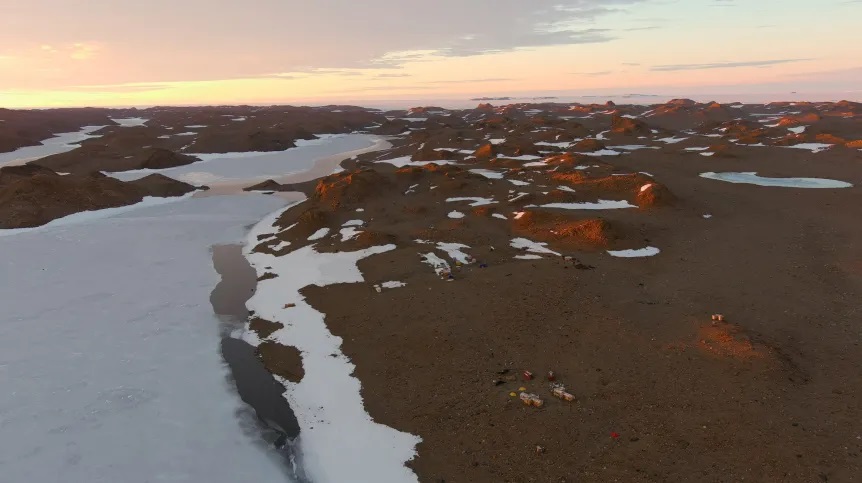 Autonomous Research Stations: The Future of Antarctic Exploration