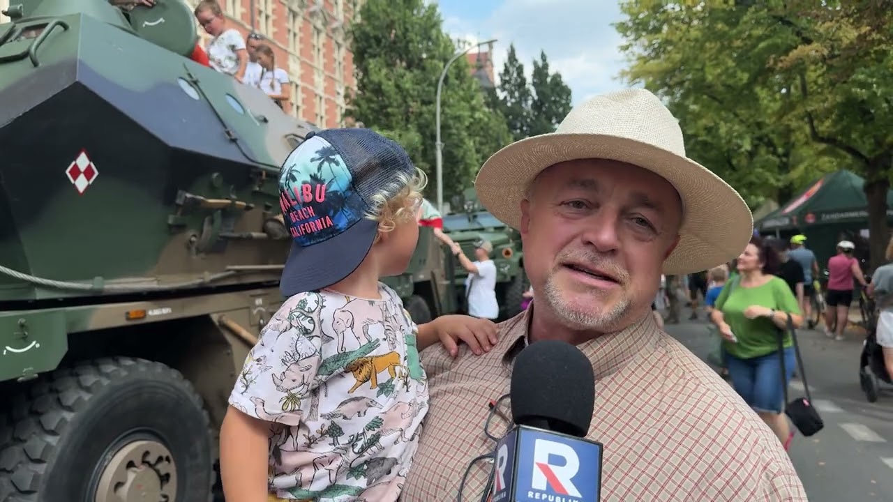 Poles celebrate Polish Army Day, army flexes state-of-the-art equipment ...